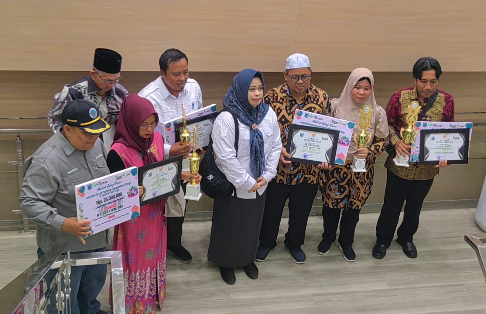 Berkontribusi Jaga Lingkungan, Sejumlah Desa dan RT di Paser Diberi ...